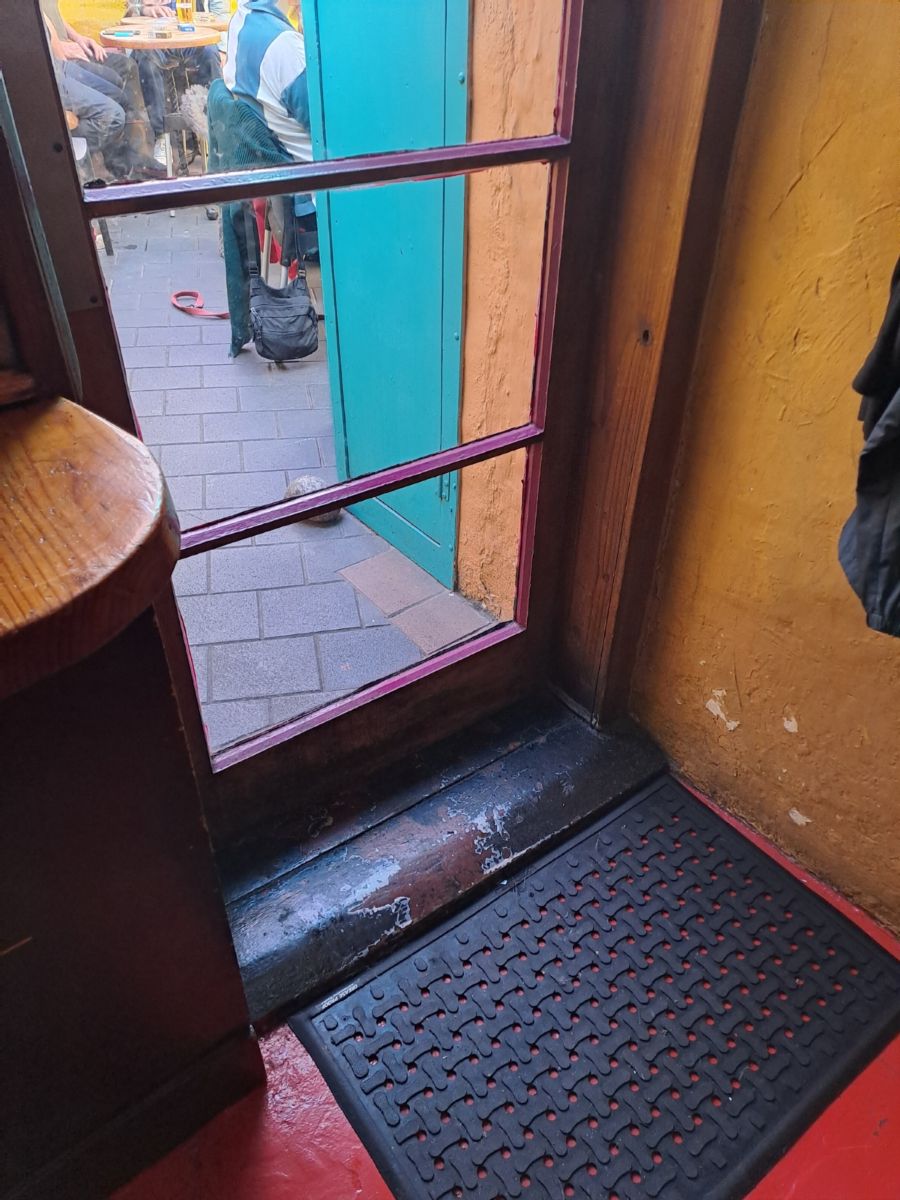 Inch Bar : Dunedin Fringe Festival